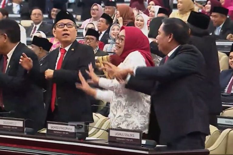 Sosok Pemilik Surge (WIFI): Hashim Djojohadikusumo, Arwin Rasyid, dan ...